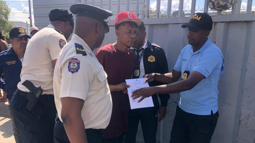 Migración deporta a presunto miembro de la banda "Canaán" hacia Haití ...