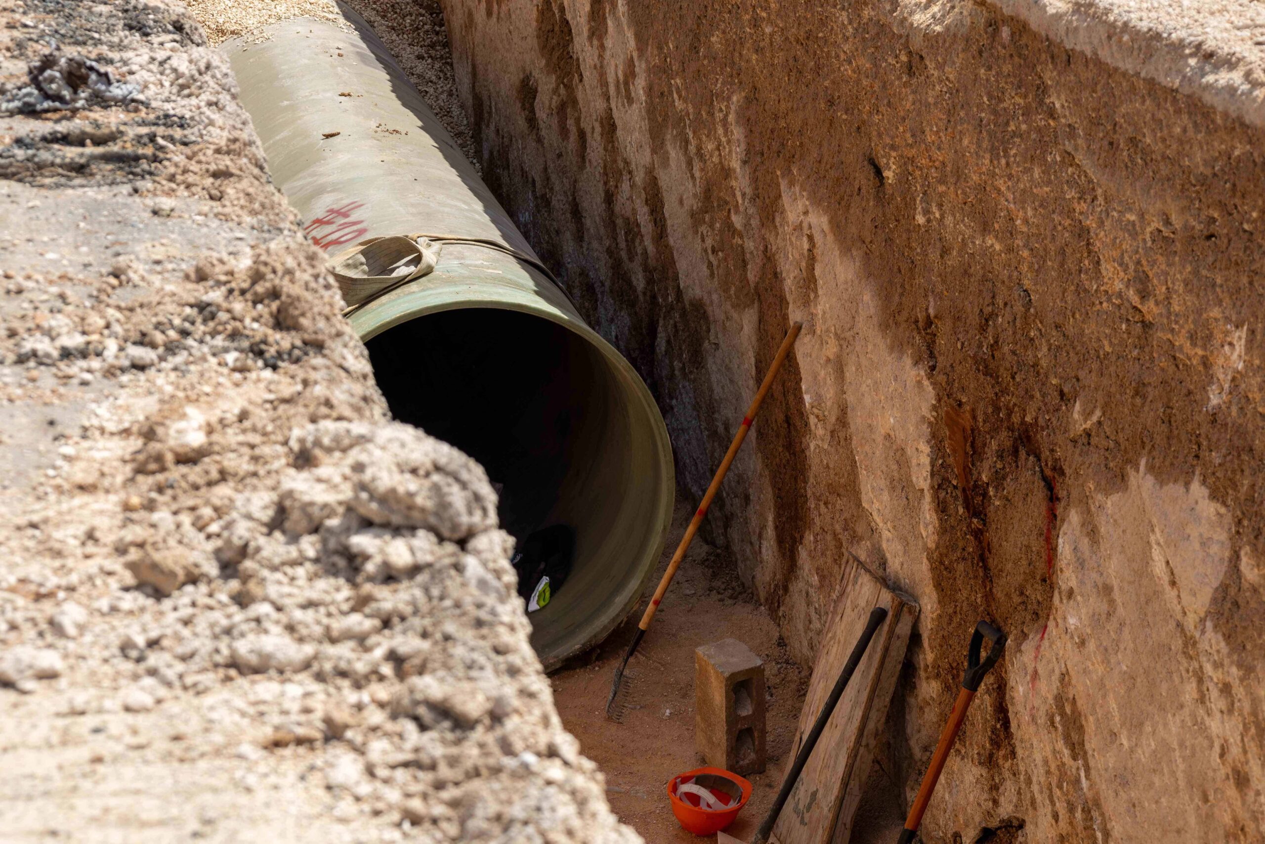 Trabajos de tubería causan crisis de agua en algunos barrios de Los ...