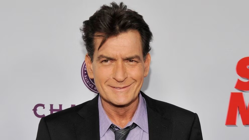 Charlie Sheen revela pagó más de 4 millones de dólares para ocultar ...